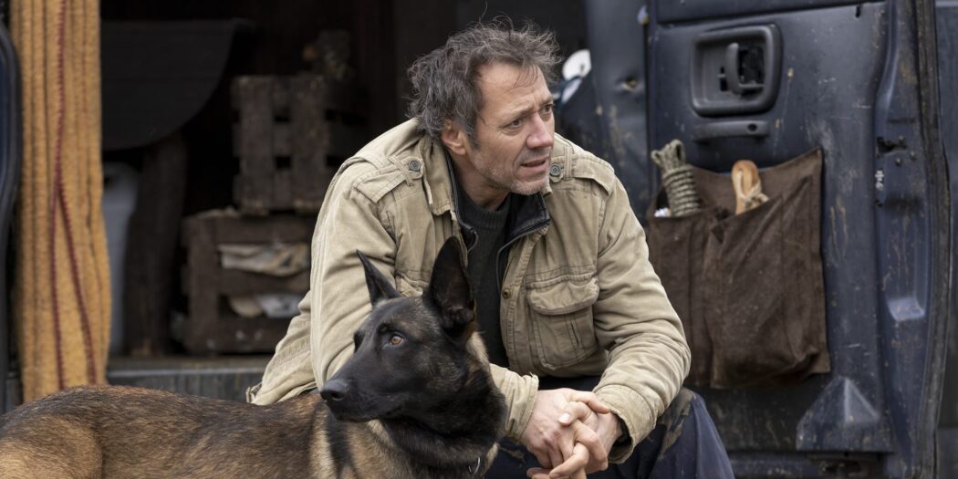 "Le Voyageur" ce soir sur France 3 : quand Bruno Debrandt prend la relève avec brio - Bulles de ...