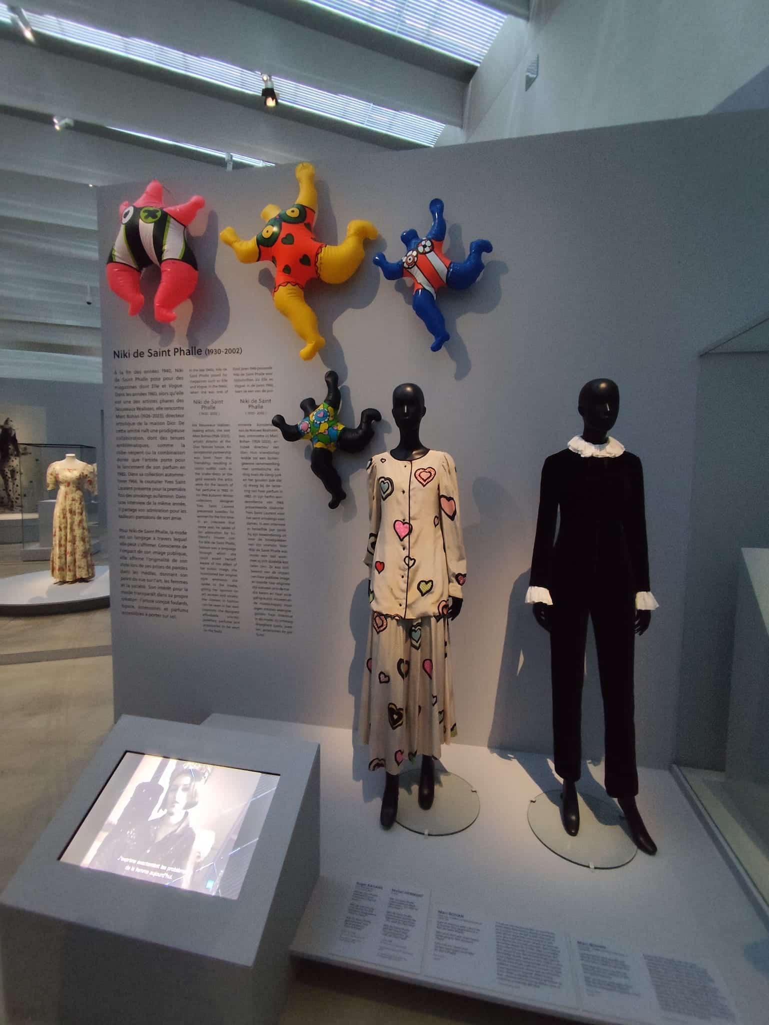 "S’habiller en artiste. L’artiste et le vêtement" : nouvelle exposition au Louvre-Lens - Bulles ...